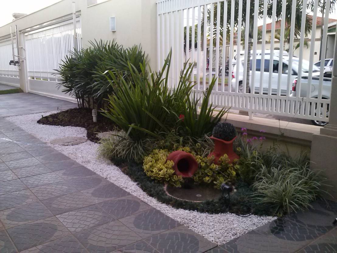 20 Semplici ma Bellissimi Giardini per l'Ingresso della Tua Casa