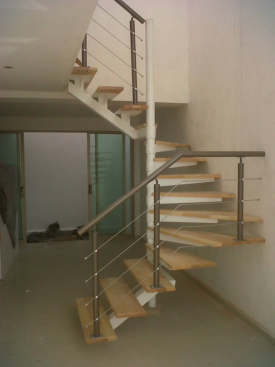 Escalera recta en U modelo MILAN | homify