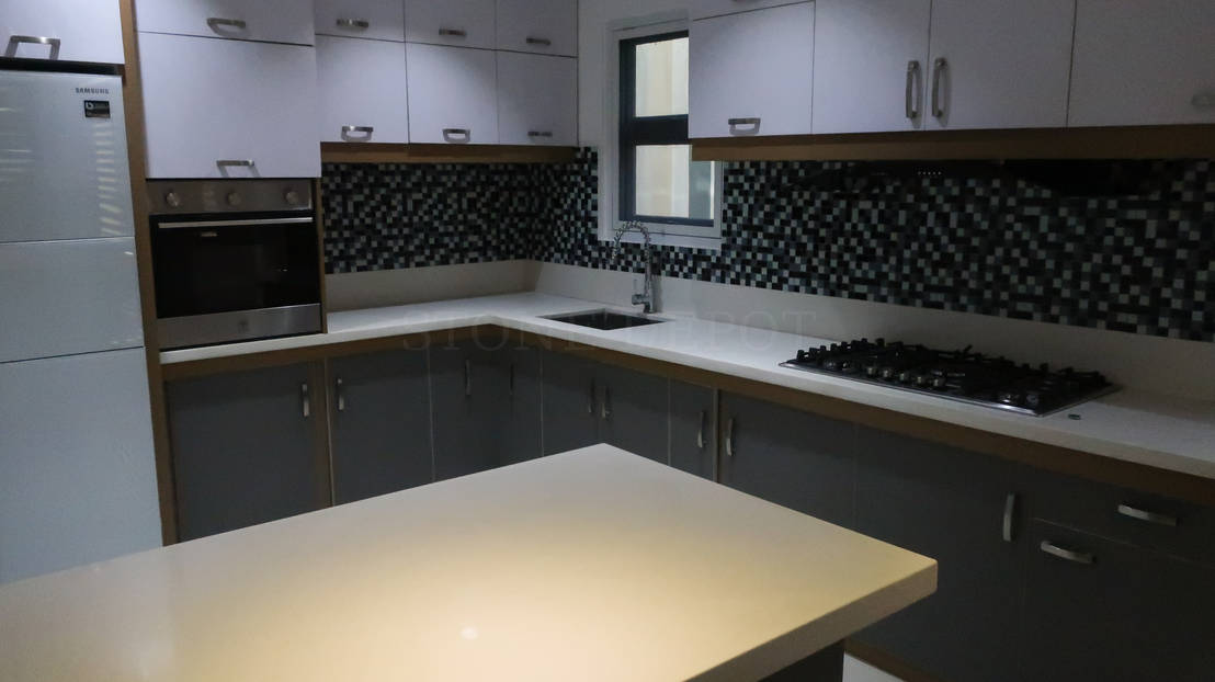 Diamond Dust Quartz Kitchen Countertop at Guadalupe Village, Davao City ...