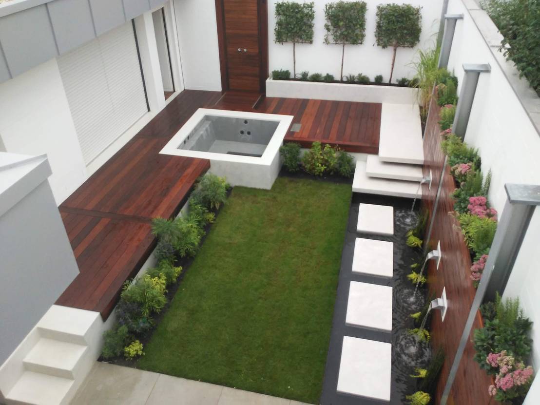 Moderner Innenhof mit Wirlpool | homify