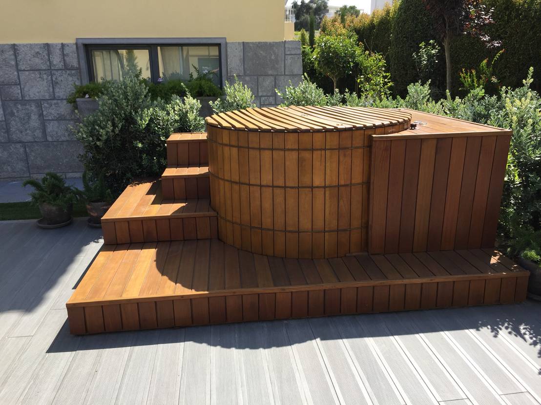 Jacuzzi em madeira exótica | homify