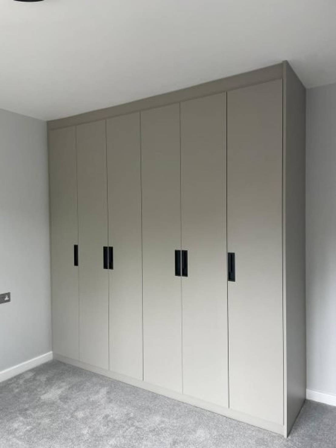 Fitted Hinged Bifold Wardrobe by Inspired Elements | homify