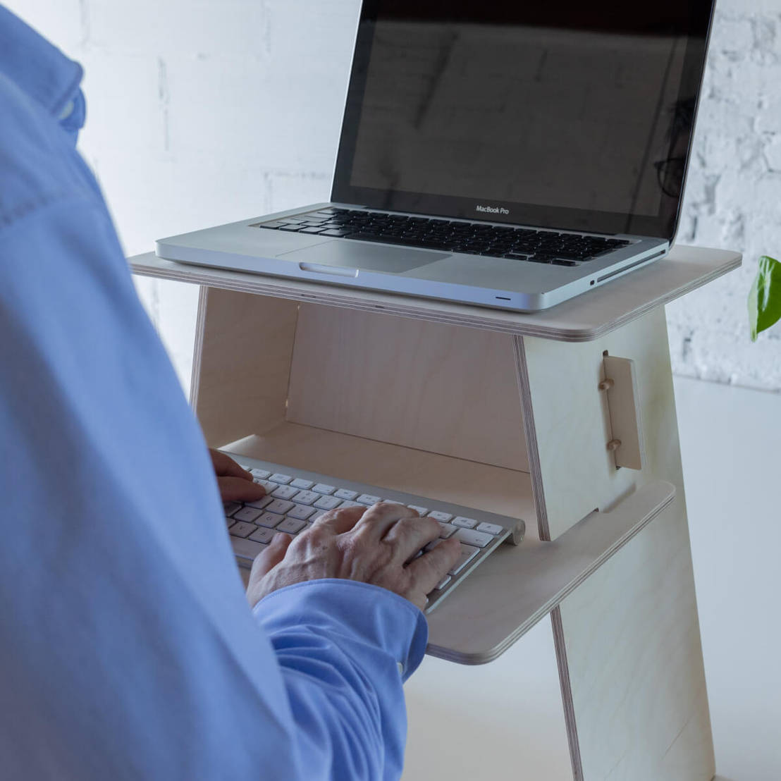 Accesorio para trabajar de pie en el escritorio | Stehpultaufsatz ...