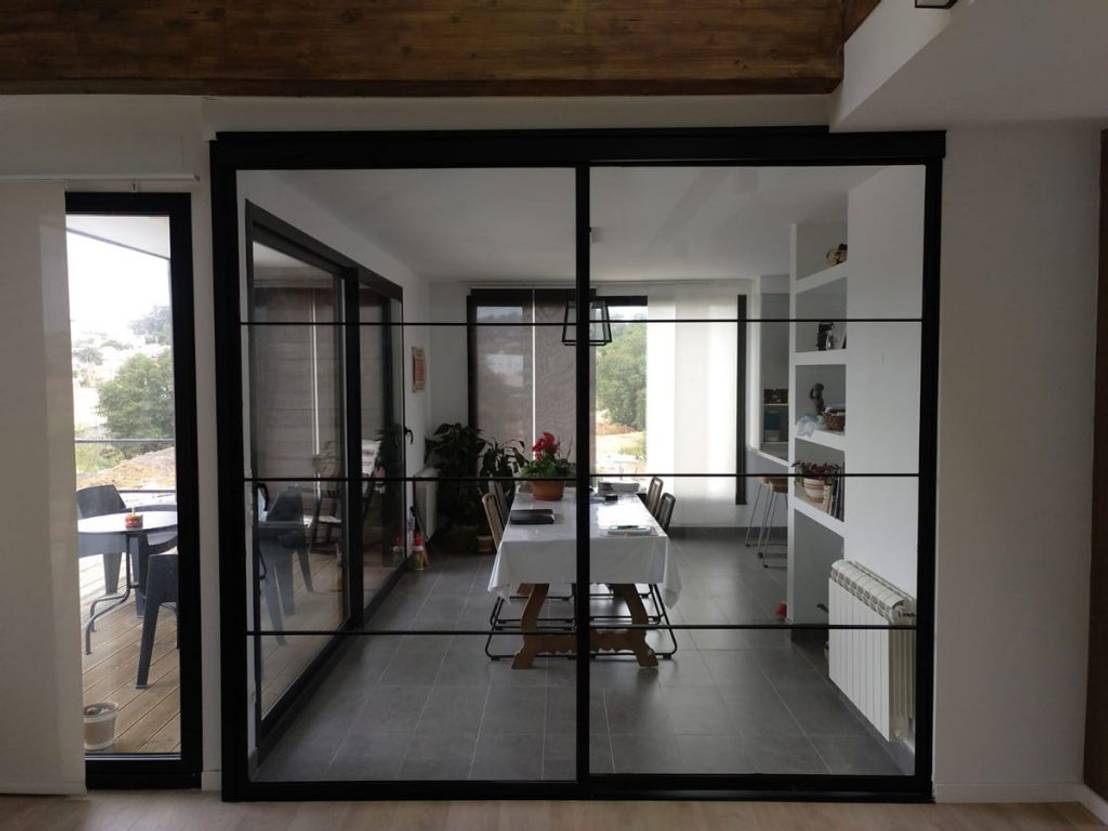 Puerta corredera hierro negro y vidrio seguridad | homify