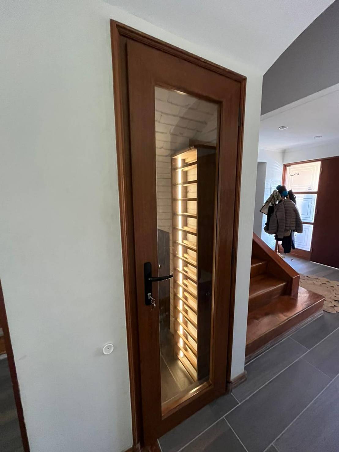 Proyecto Cava bajo escalera | homify