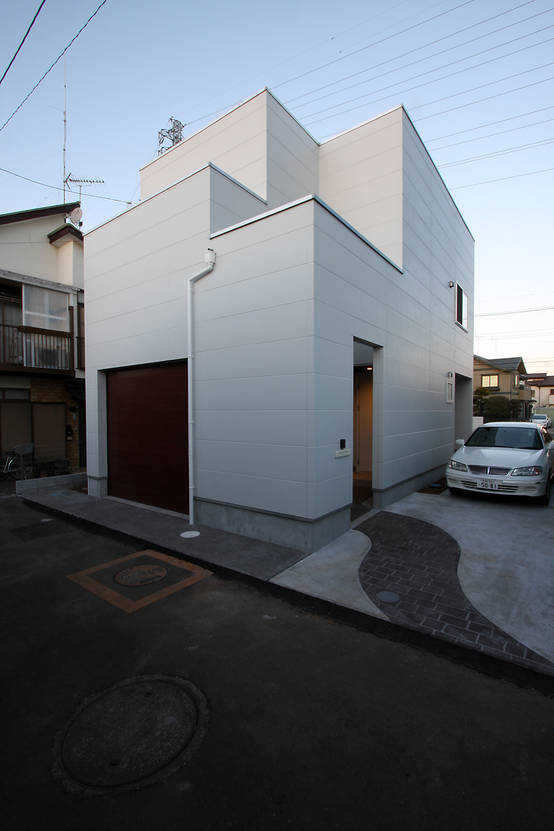 A small and stylish Japanese box home full of light | homify