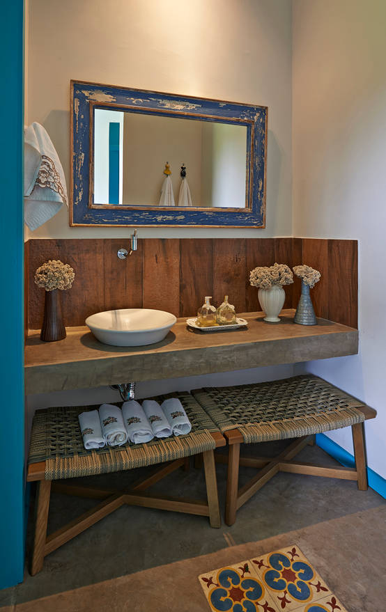 How To Make Your Small Bathroom Feel Like A 5 Hotel