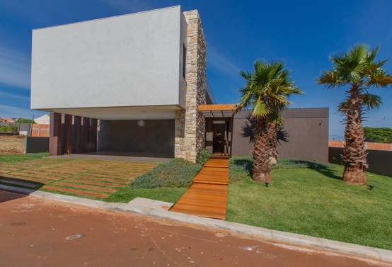 Fachada discreta esconde algo maravilhoso | homify