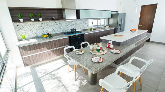 A heavenly clean and shiny kitchen | homify