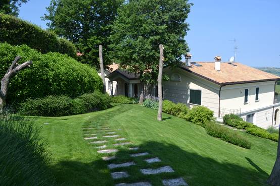 10 Splendide Case su Terreno in Pendenza | homify