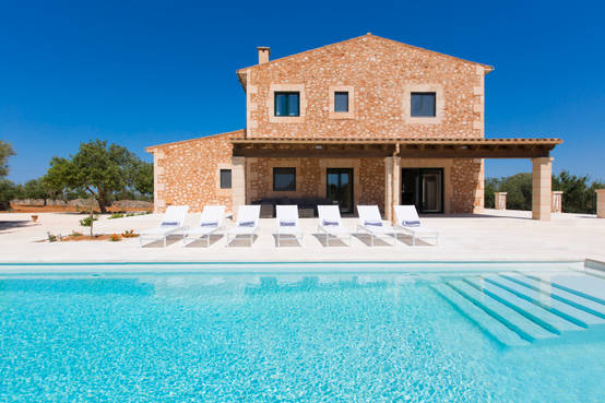 Rural y moderna: Una casa de campo DESLUMBRANTE | homify