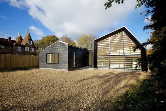 The British Barn House with an Eccentric Twist | homify