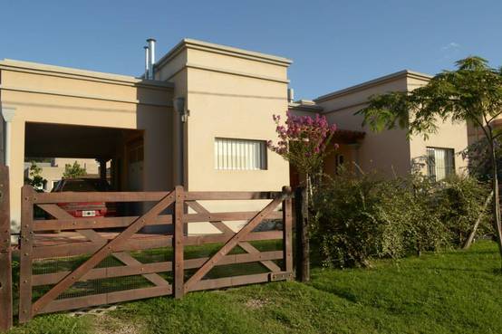 The simple, secure and beautiful family home | homify