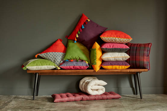 How to decorate with pillows in different rooms | homify