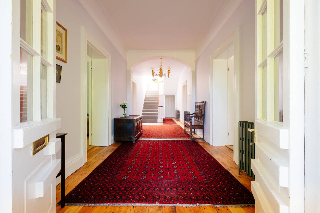 Cool Tips To Decorate A Home Corridor cool-tips-to-decorate-a-home-corridor
