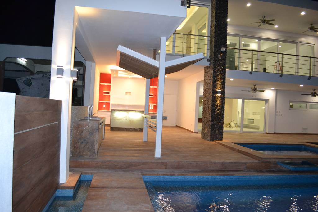 Area de bbq y bar exterior | homify