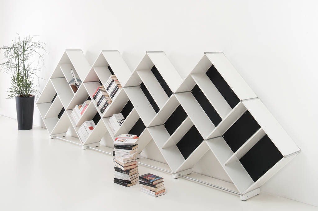 Fitting pyramid the new angle on bookcases, piarotto.com - mobilie snc ...