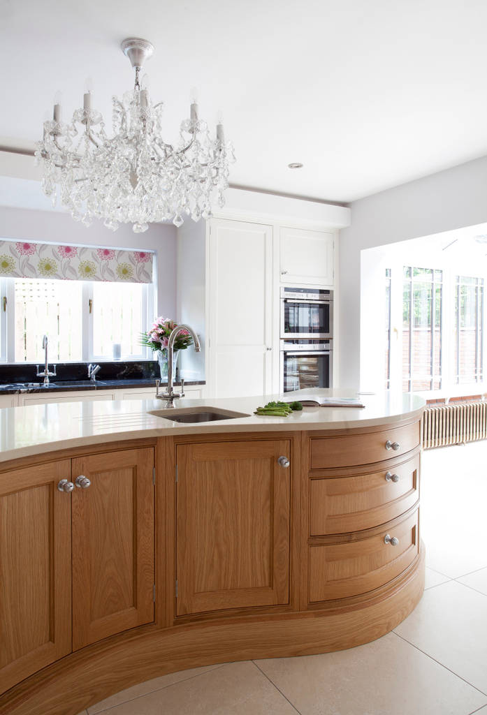 Twisted kitchen, designer kitchen by morgan | 호미파이 & homify