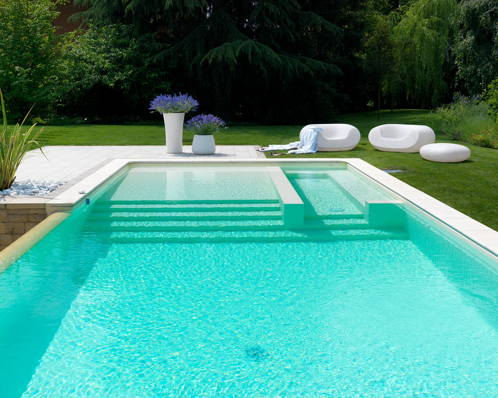 Studio d'architettura mirko varischi piscinas de estilo moderno | homify