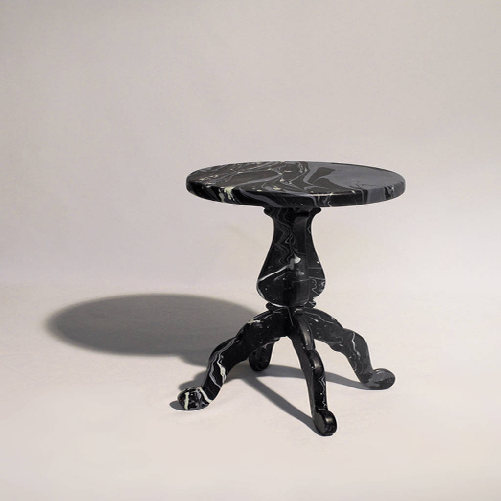 Swirling stool, metafaux design | 호미파이 & homify
