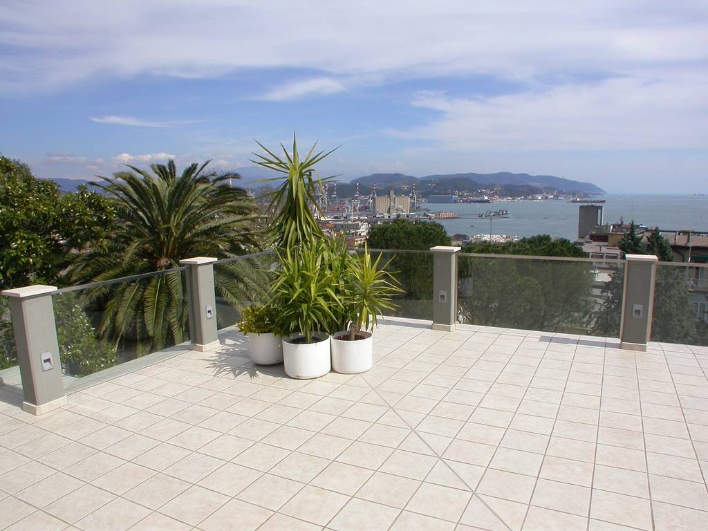 La terrazza, vista verso lerici | homify