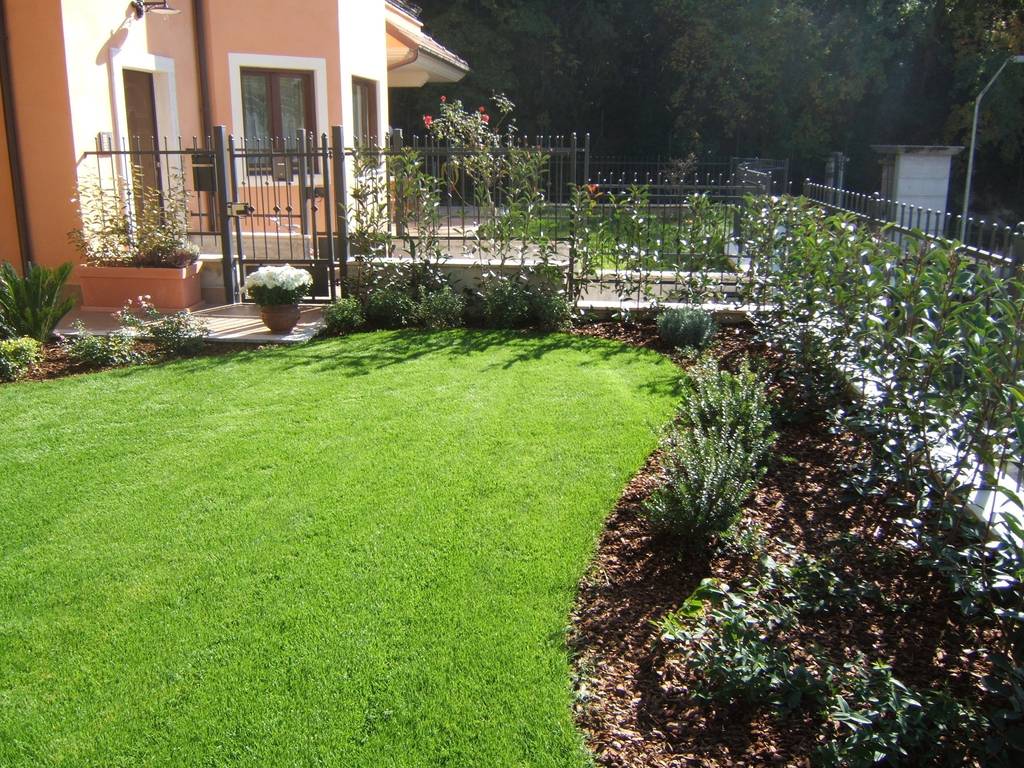 July garden mauro morganti giardino moderno | homify