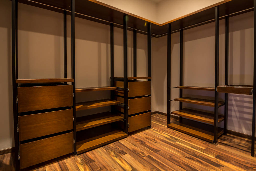 Vestidor / recámara principal bang arquitectura vestidores modernos ...