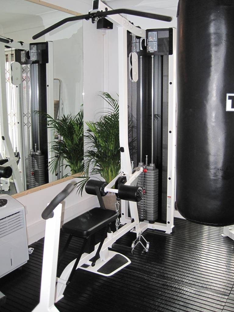 888 gym design example, pioneer personal training & bespoke gym design ...