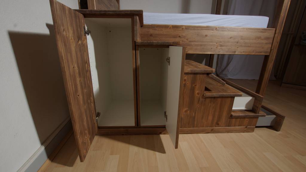 Massivholz bett im altbau, bl möbelwerk | homify