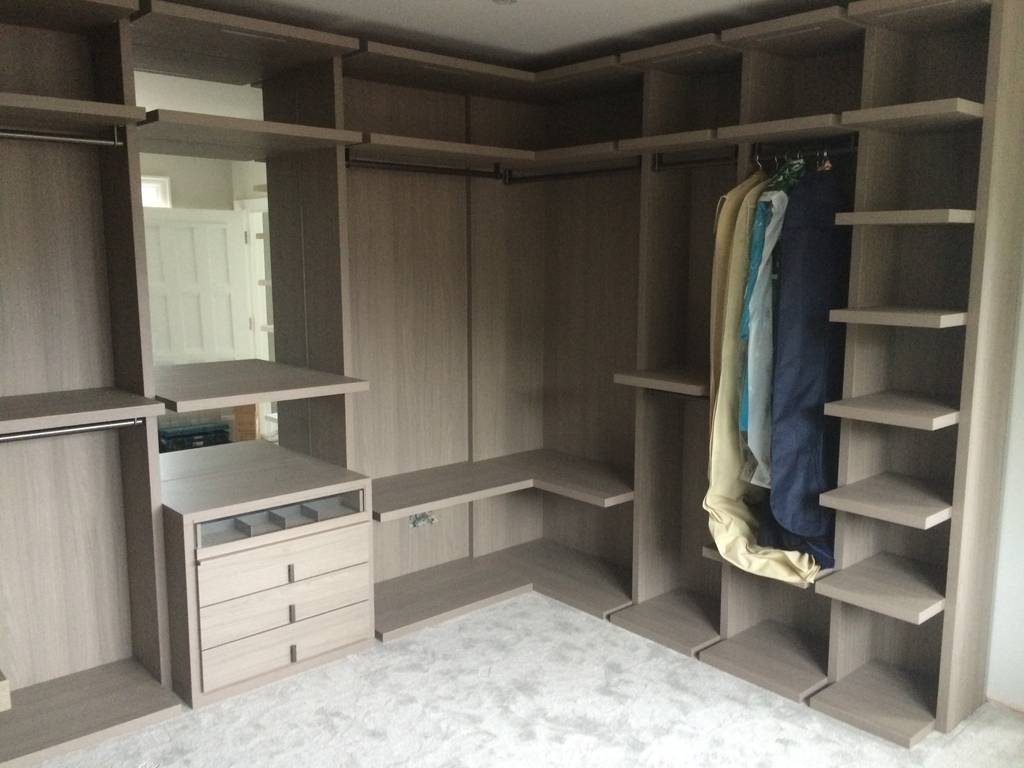 Walk-in-dressing room | homify