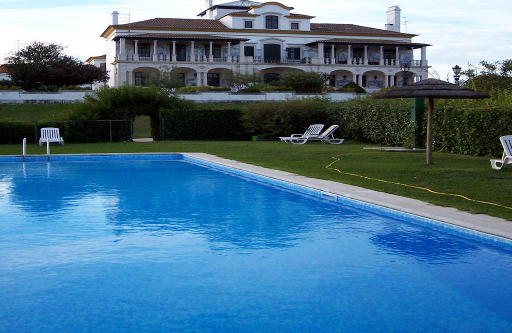 Piscina color bizancio azul renolit alkorplan3000 | homify