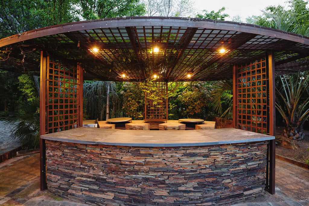 Barbacoa paellero y pérgola – slabon forja creativa | homify