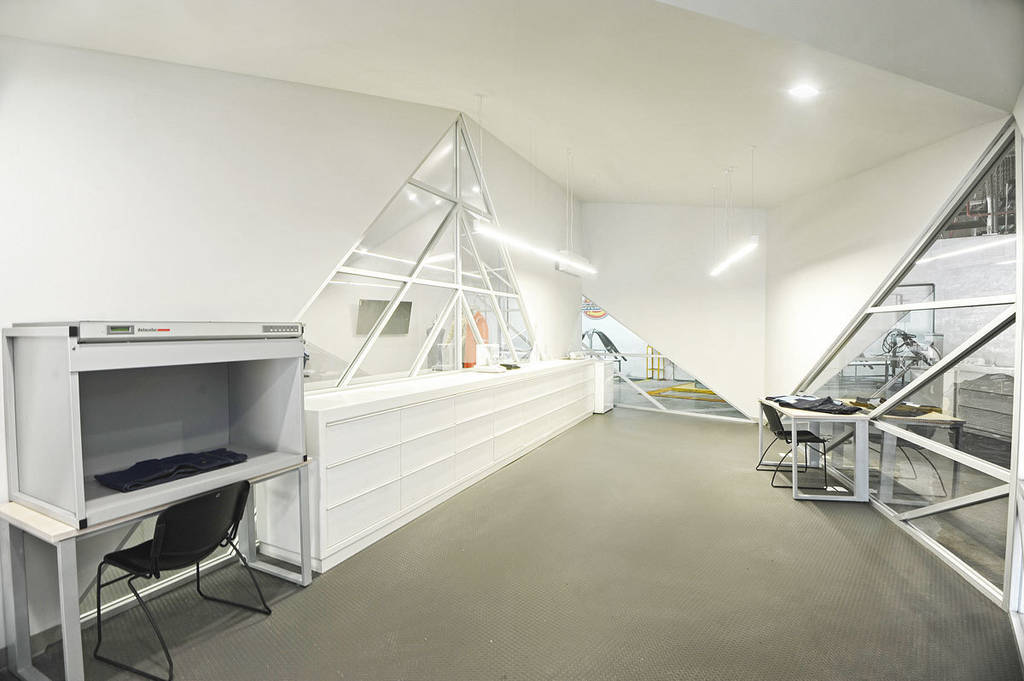 Dickies showroom: laboratorio | homify