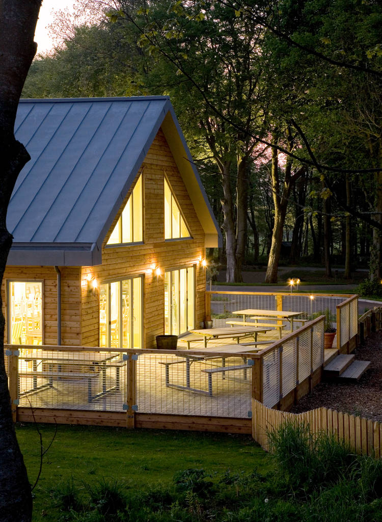 Scotlarch decking from russwood | homify