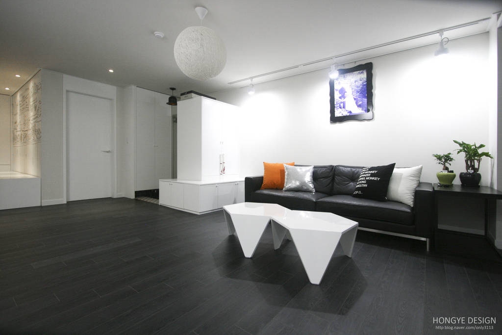 아내가 꿈꾸는 공간, 다이닝룸과 드레스룸이 예쁜 32py , 홍예디자인 | 호미파이 & homify