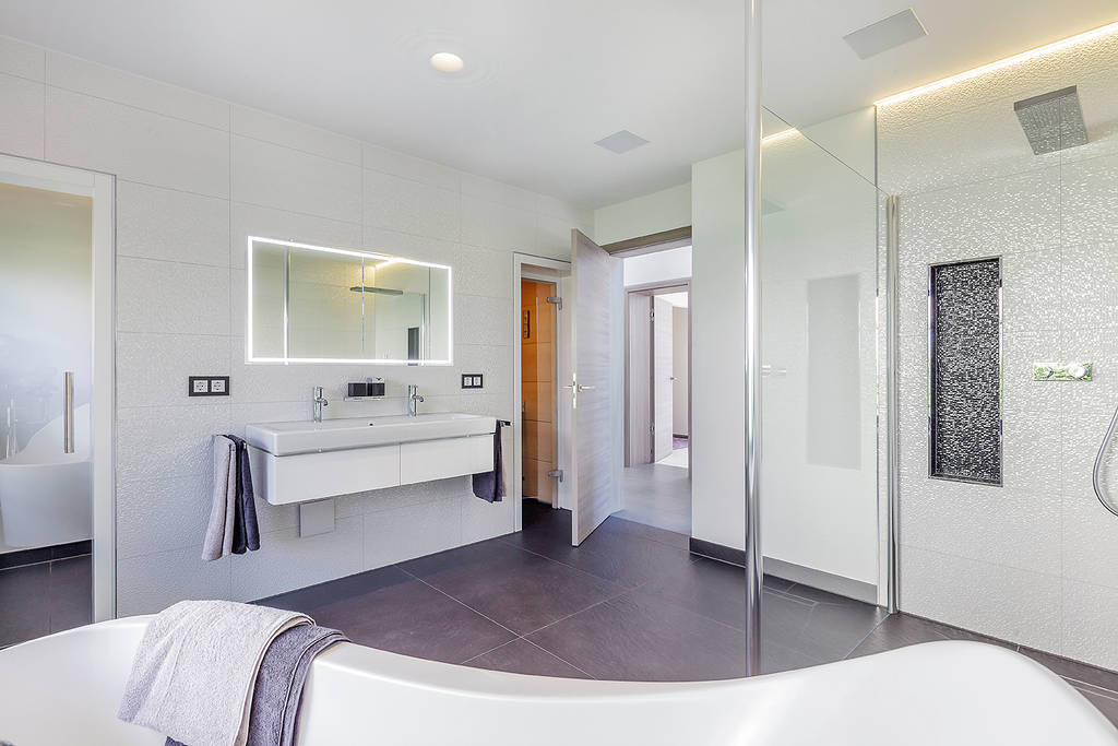 Luxhaus musterhaus stuttgart, lopez-fotodesign | homify