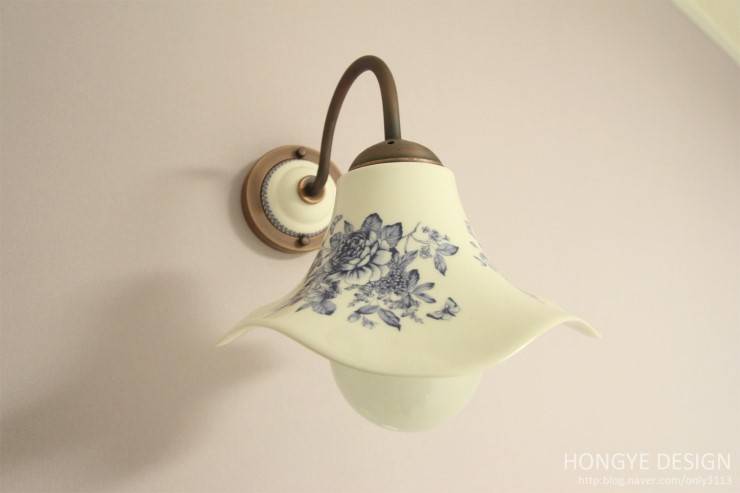 프렌치도어 시공으로 이국적인 느낌의 33py , 홍예디자인 | 호미파이 & homify