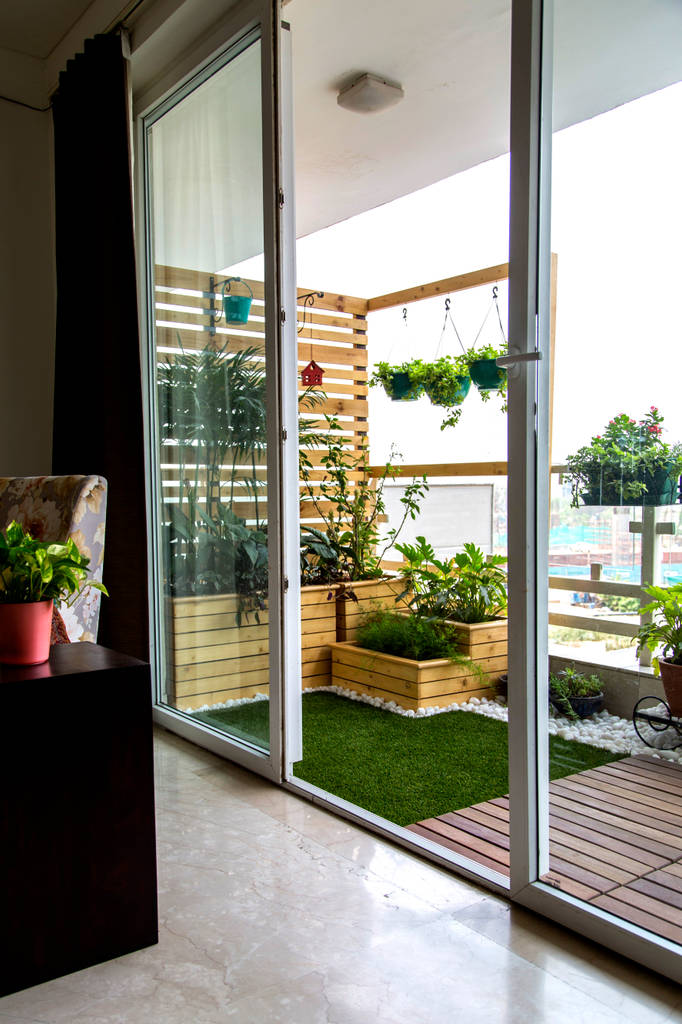 Balcony makeover - english, studio earthbox | homify