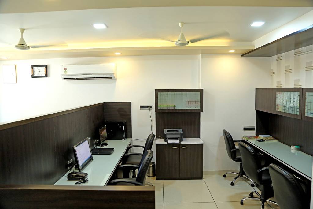 Staff working area zeal arch designs modern offices & stores | homify