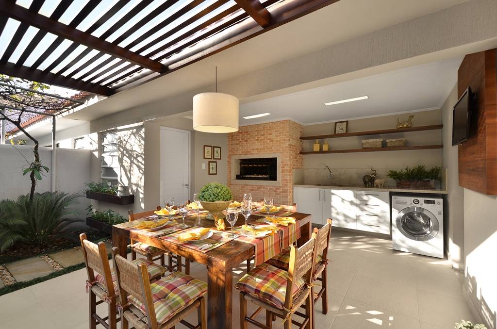 Área de lazer na cidade varandas, alpendres e terraços rústicos por ...