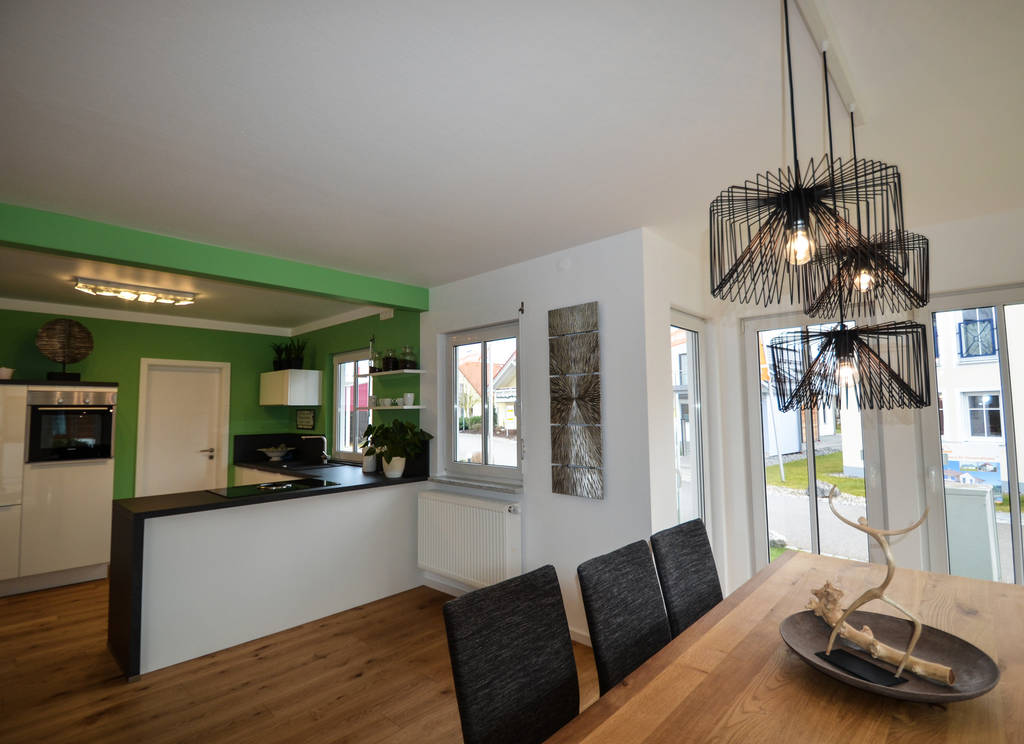 Musterhaus poing bavaria, skapetze lichtmacher | homify