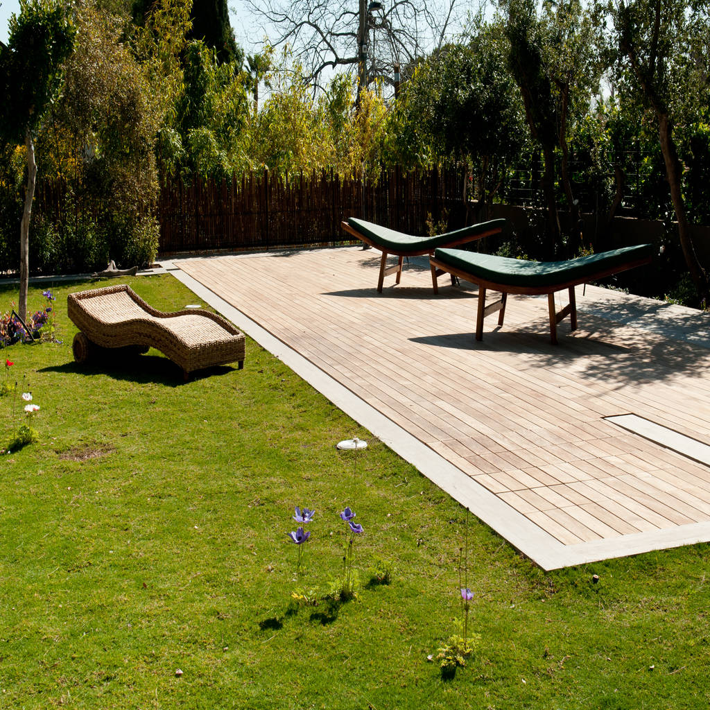 Wood deck covered movable floor, agor engineering | homify