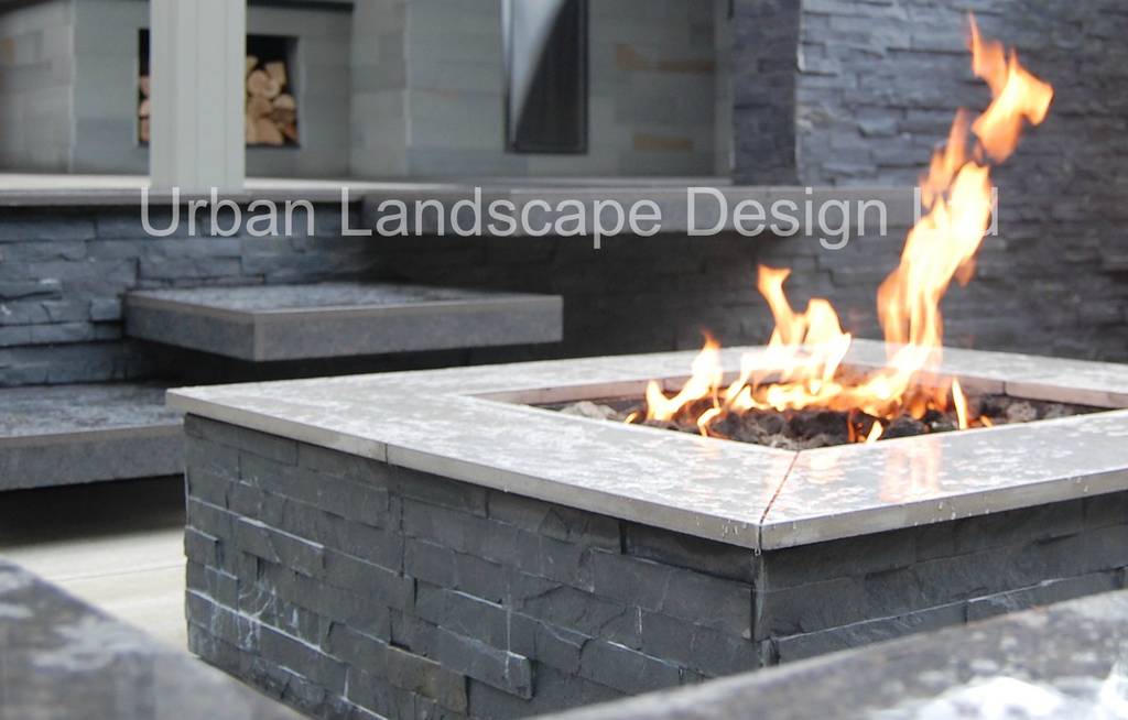 Outdoor kitchen & renson® canopy, urban landscape design ltd | homify
