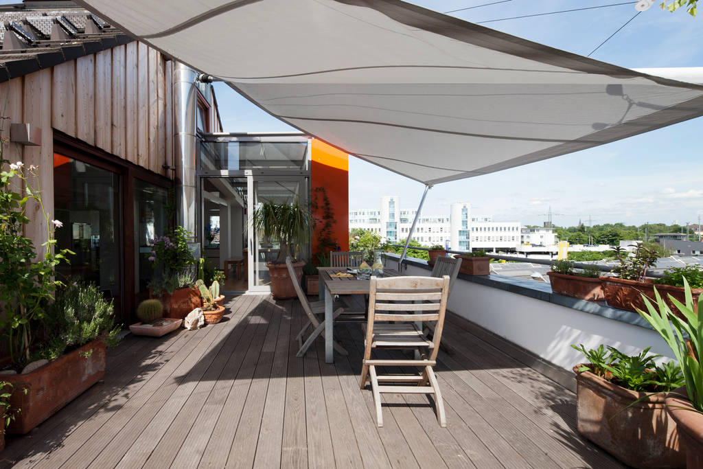 Dachterasse moderner balkon, veranda & terrasse von raum.4 - die ...
