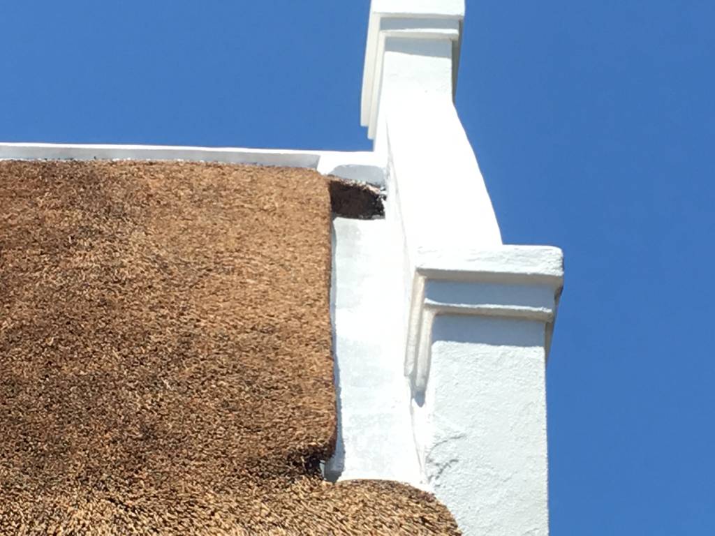 Parapet wall drainage & finishing | homify