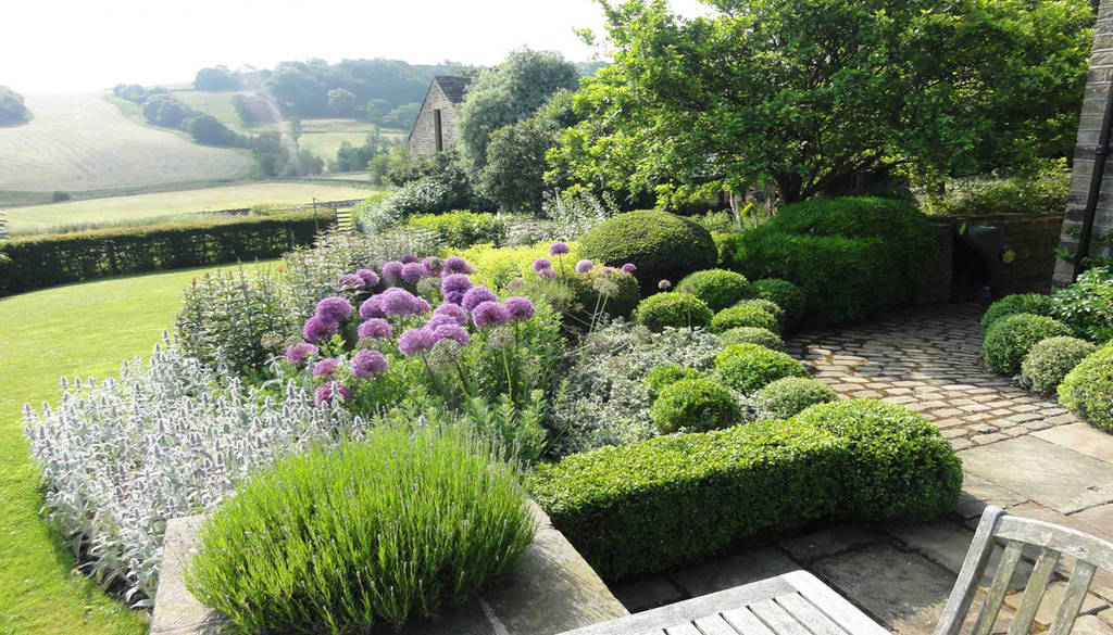 Holmfirth garden—caroline benedict smith garden design cheshire | homify