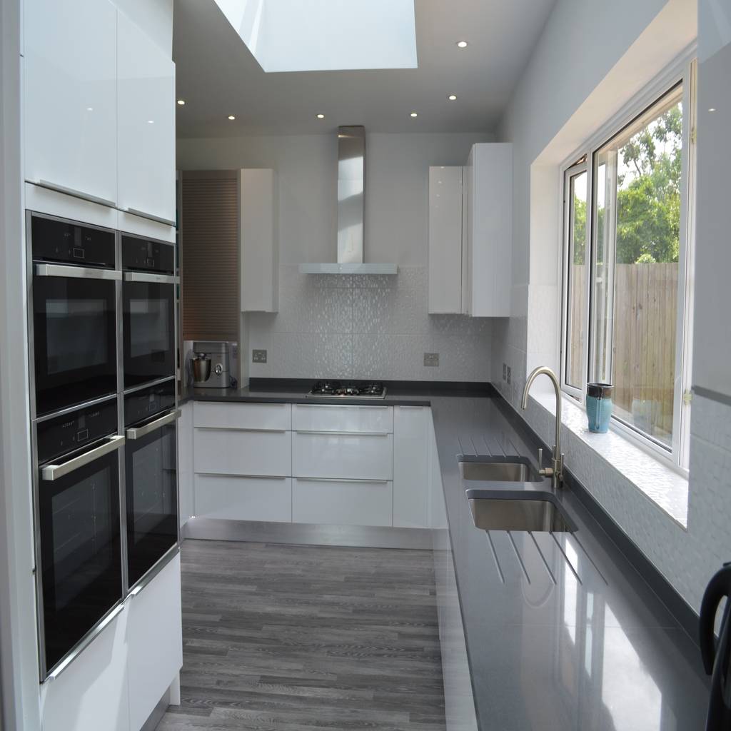 Large family kitchen, pennclark interiors | homify