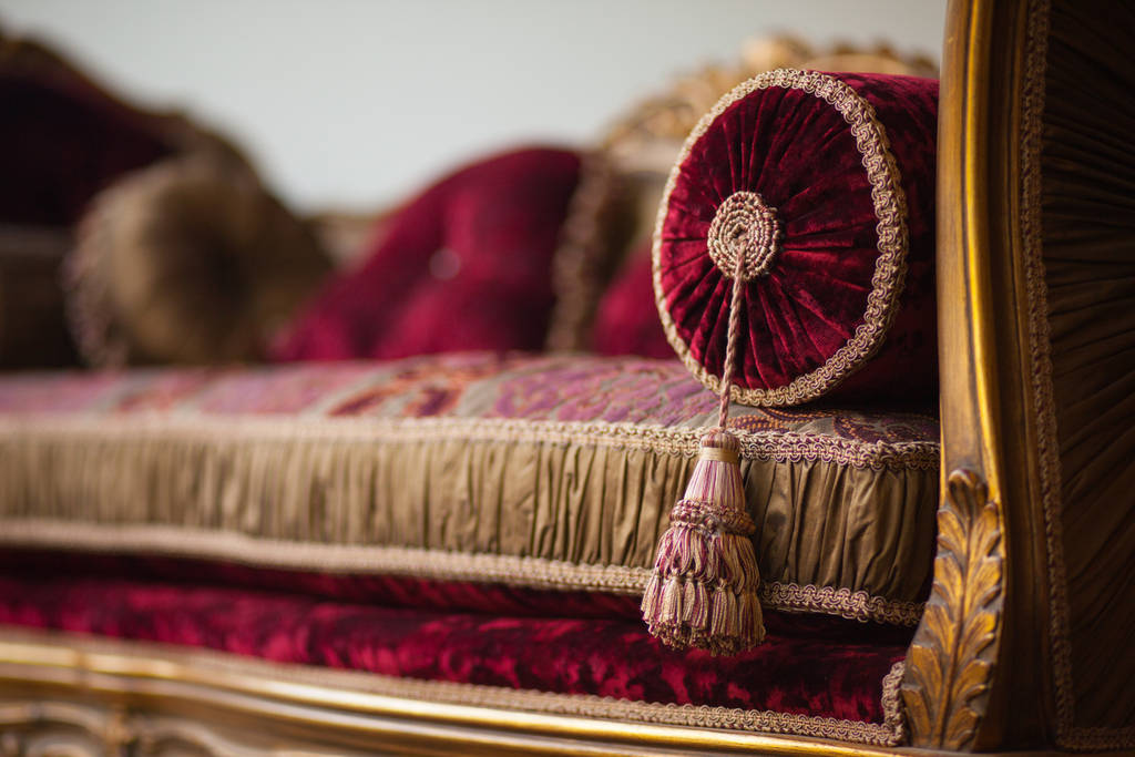 Moulin rouge royal oriental red maroon daybed sofa chaise longue | homify