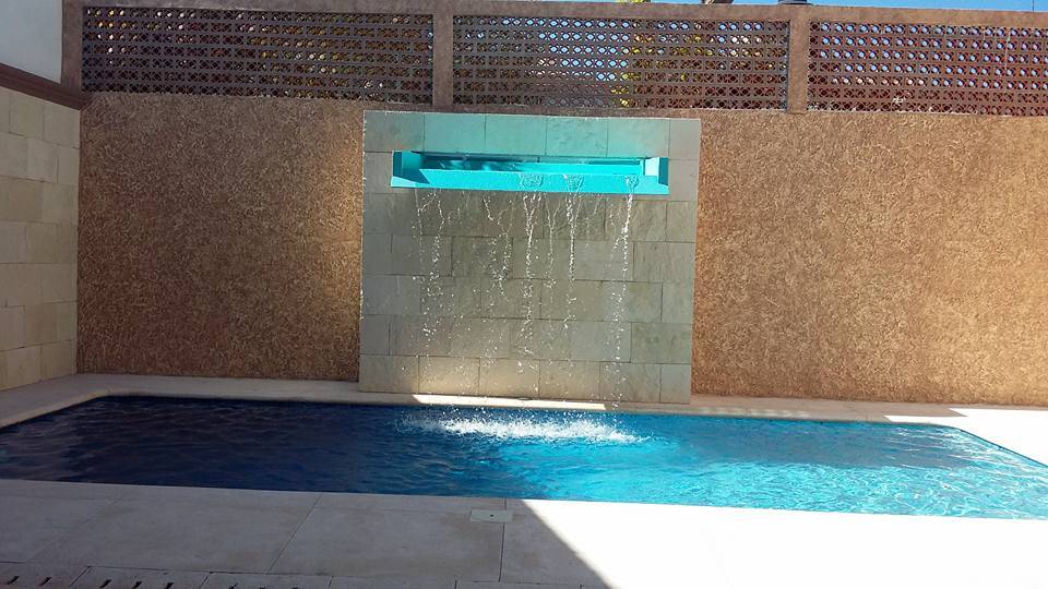 Cascada forrada de cantera galarza ph arquitectura & diseño albercas ...