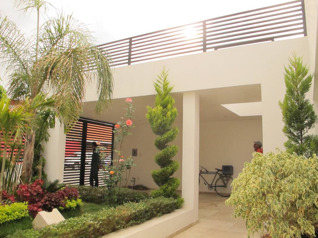 Jardin interior öq arquitectos jardines modernos | homify